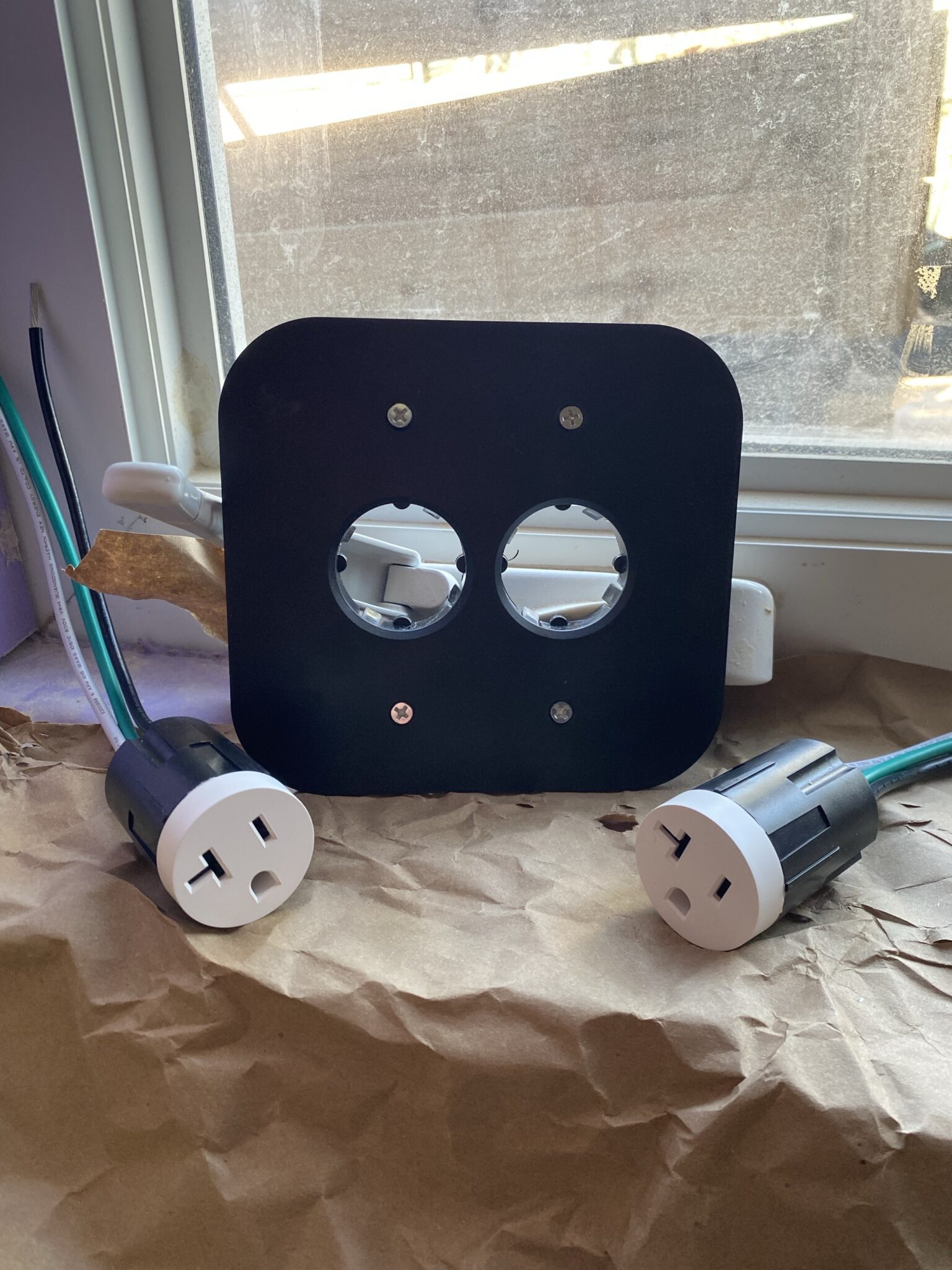 What Are The 4 Types of Electrical Outlets | Electric Blog