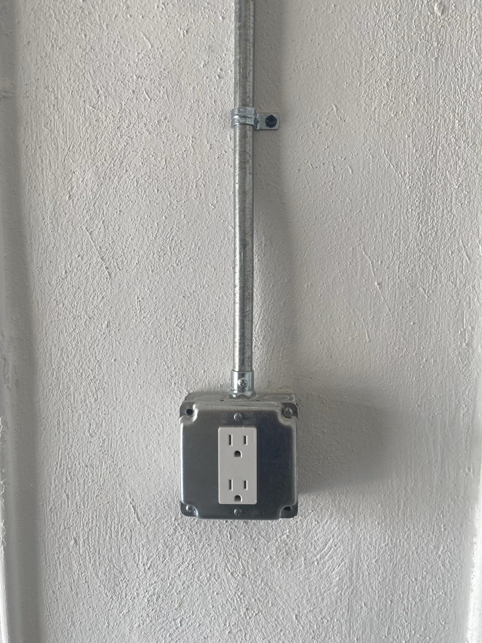 What is an Electrical Receptacle - Others Electric